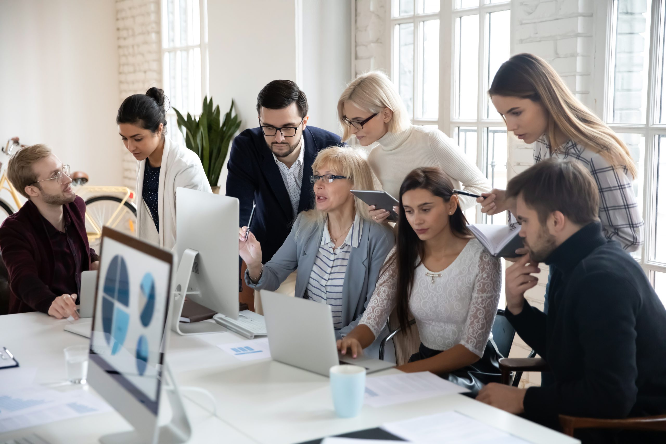 Synchronous vs Asynchronous learning: which is better? - Phoenix TS